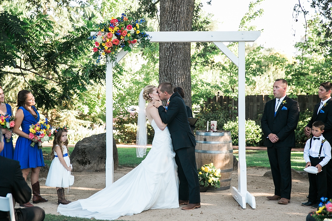 Flower Farm Inn Wedding Photo_0018 - Ryan Greenleaf Photography
